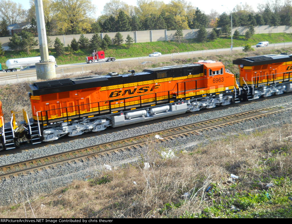 BNSF 6963